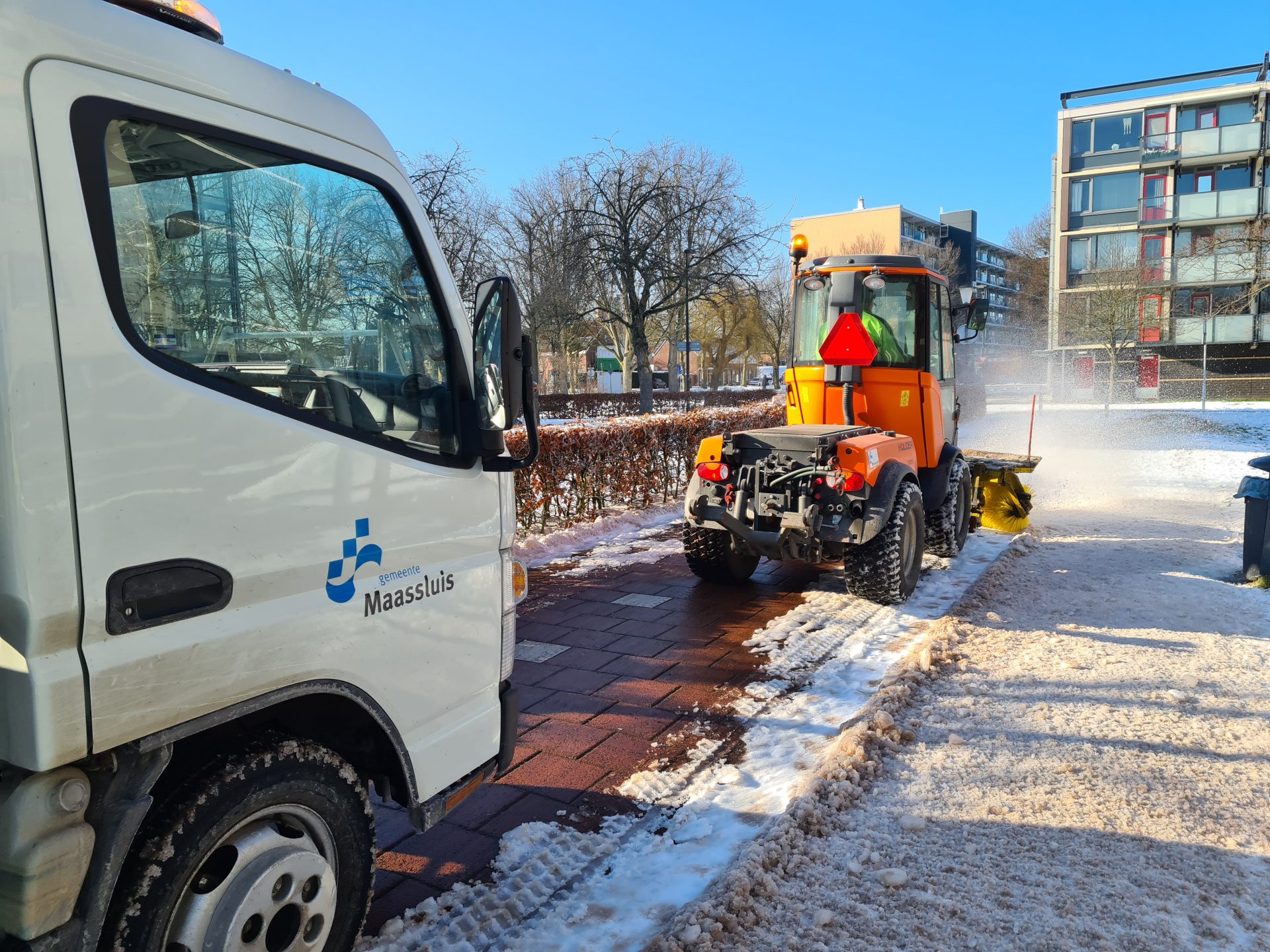 veilig zout strooien in de winter: zo kan dat! - Vibber